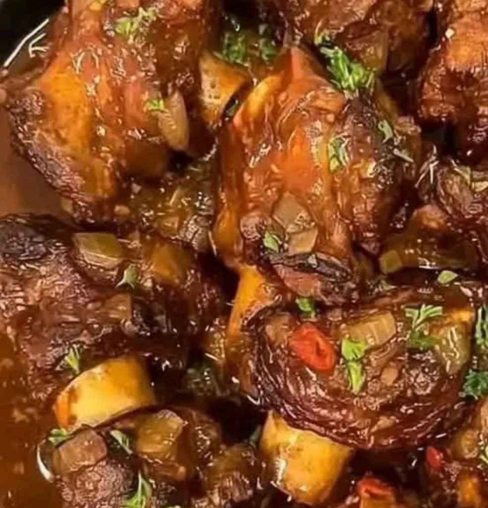Braised Oxtail Stew Recipe (Serves 4–6) – Anas Food